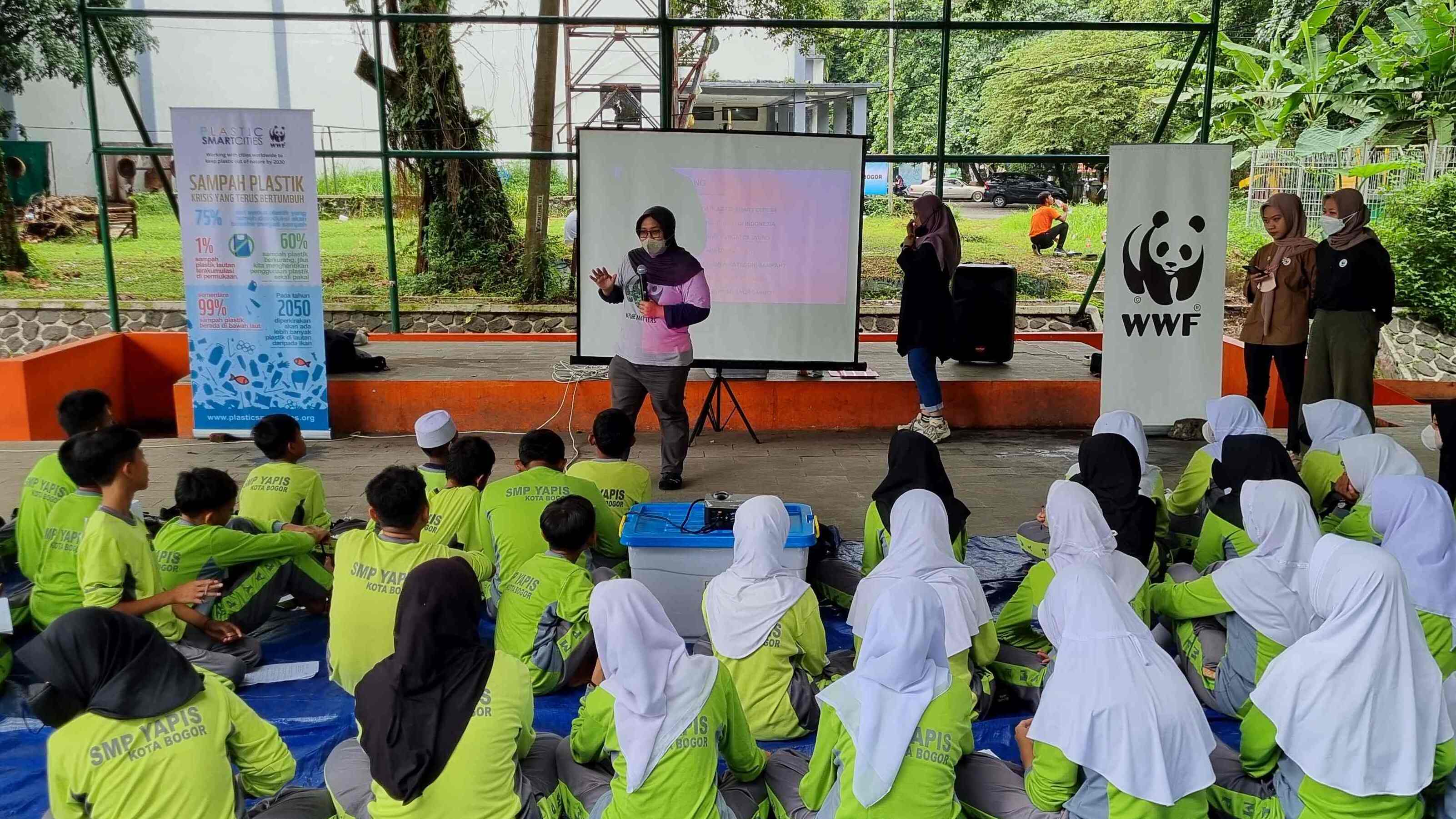 Panda Mobile | Global Environmental Conservation Organization - WWF ...